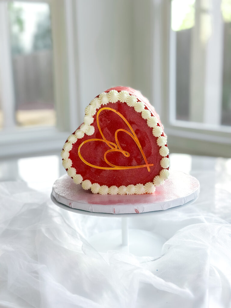 2 Layer Cake Top Forward Heart Cake) 6inch & 8inch - Cakes And Loaves